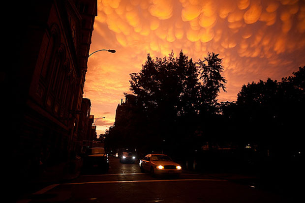 Mammatus Clouds Forever : More Photos Of The Bumpy Clouds - Gothamist