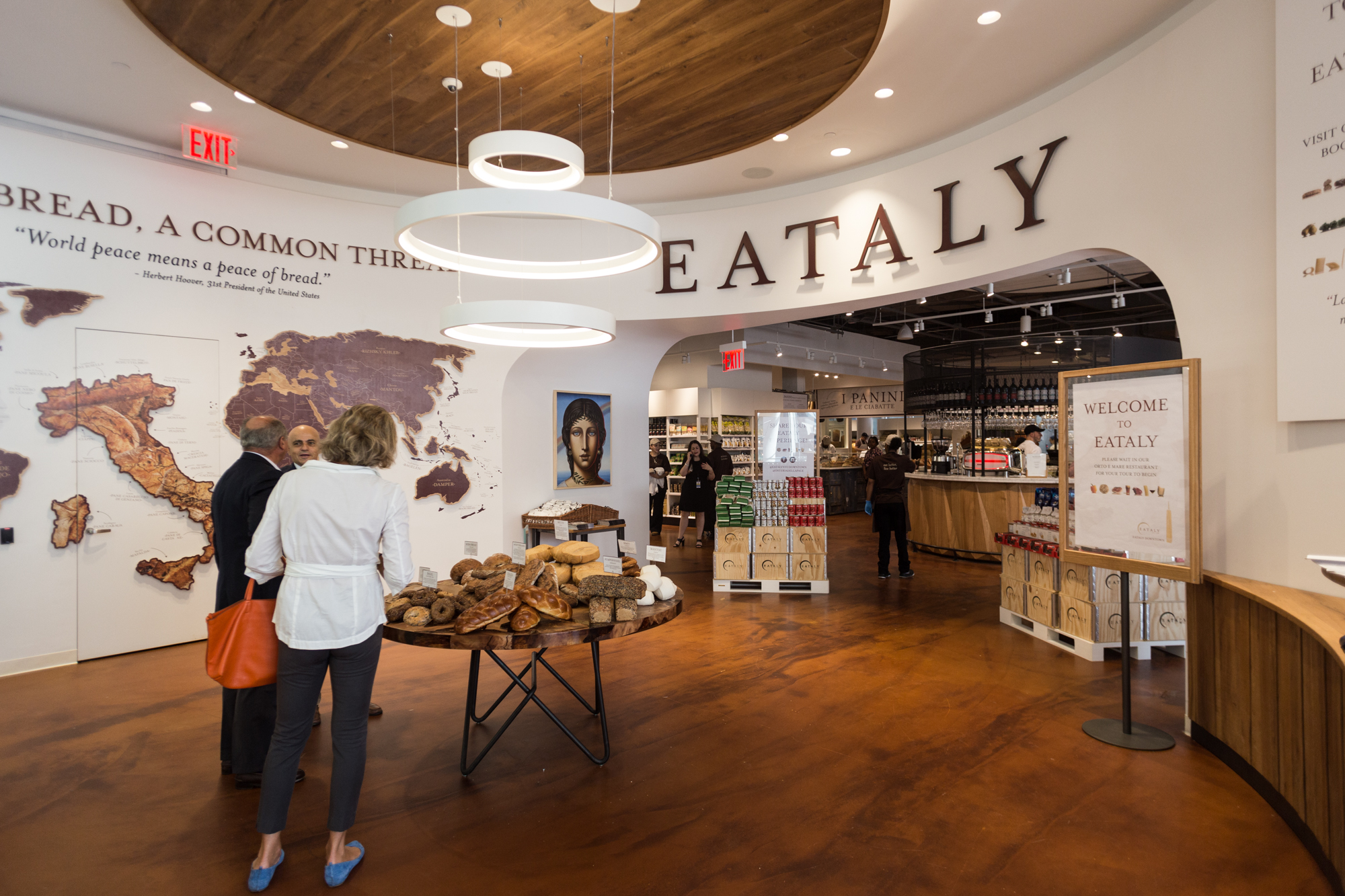 First Look Inside The Gigantic New Eataly Location At 4 World Trade ...