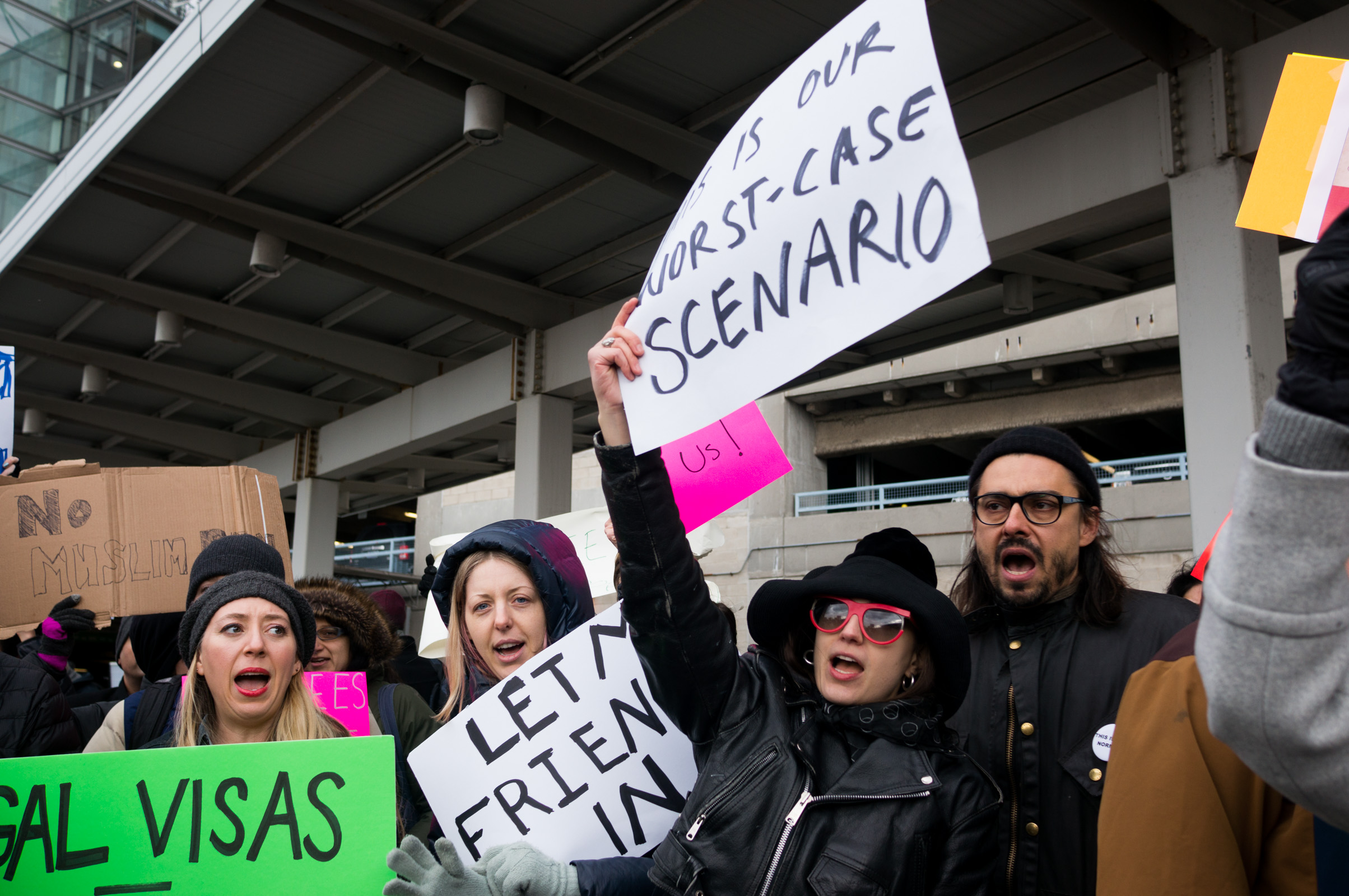 Photos: Hundreds Protest Trump's Immigration Ban At JFK Airport - Gothamist