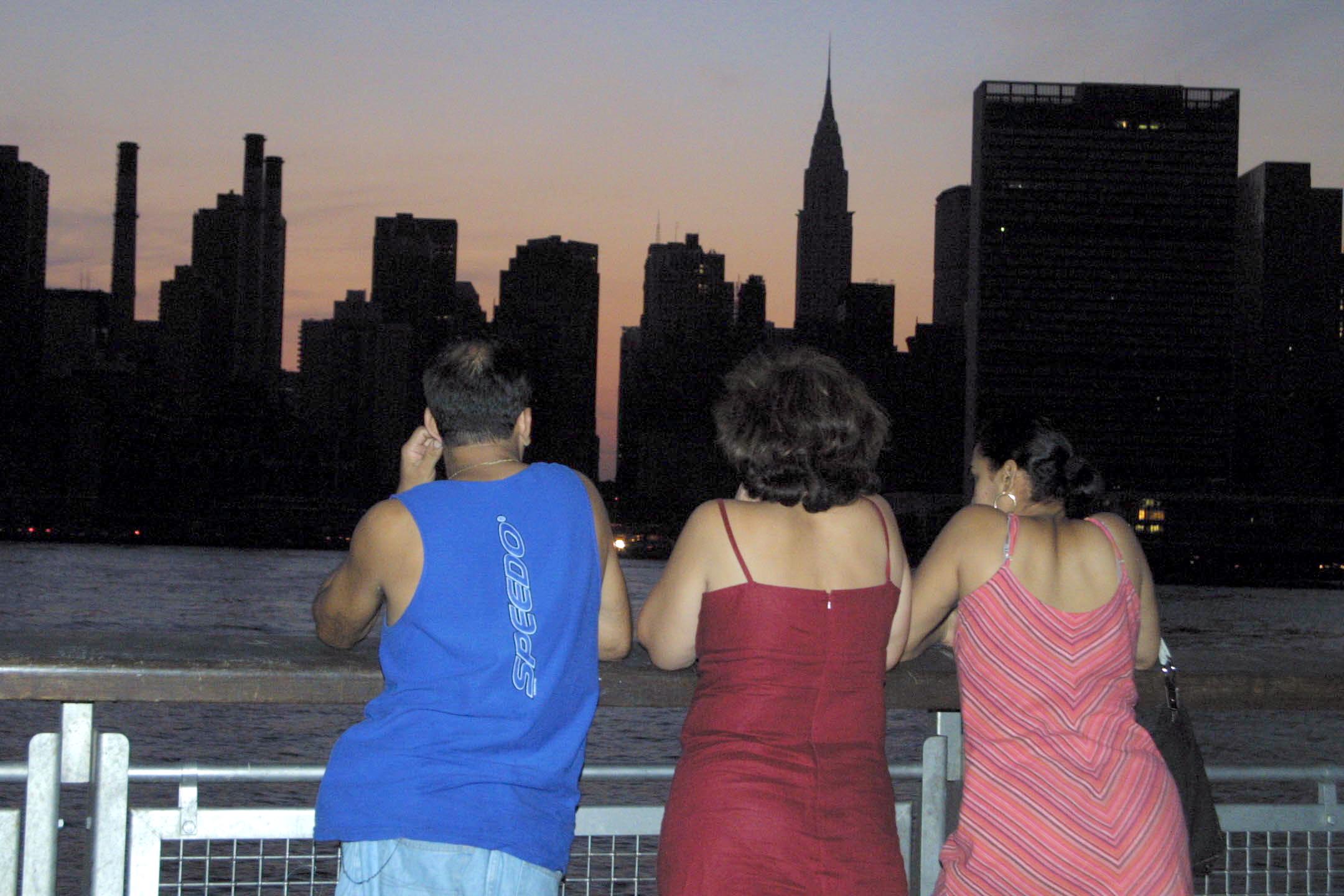 Photos: This Was New York City During The Massive 2003 Blackout - Gothamist