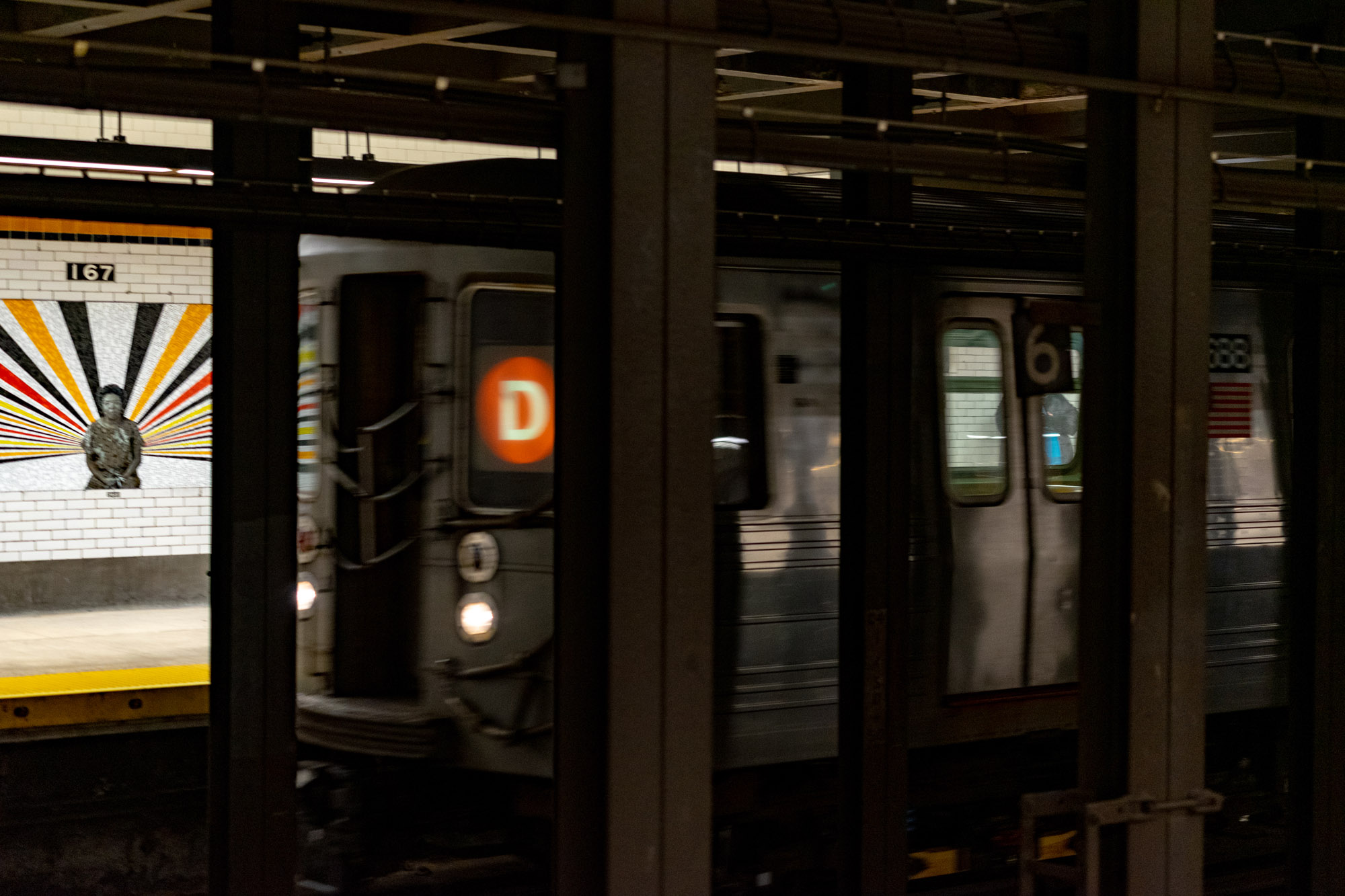 Photos: Gorgeous New Murals At Reopened 167th Street Station Celebrate ...