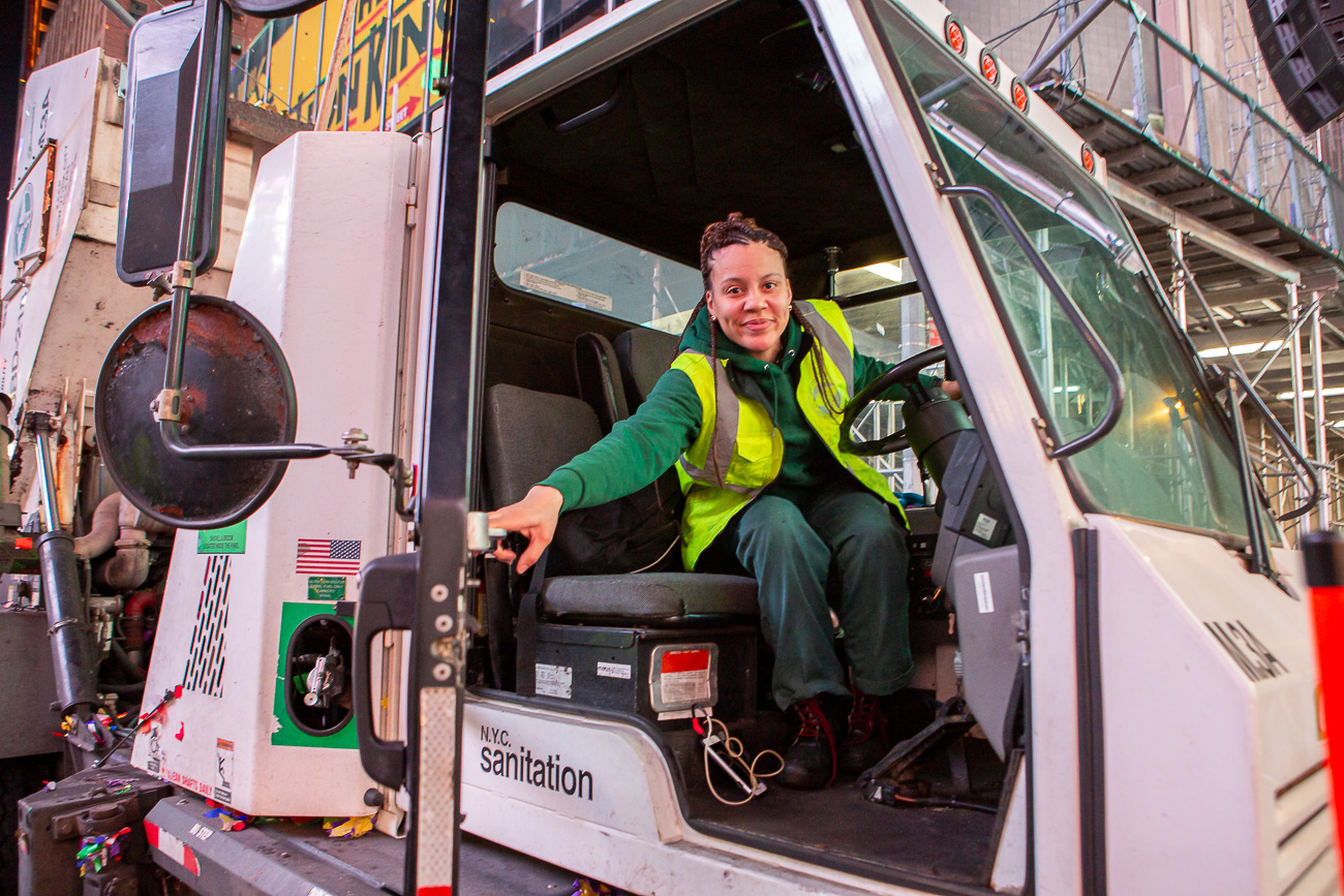 Photos: Inside NYC Sanitation Department's Massive Operation To Clean ...