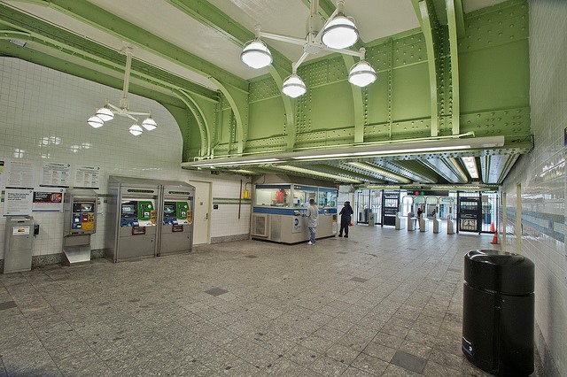 Check Out The Beautifully Restored East 180th Street 2/5 Station In The ...